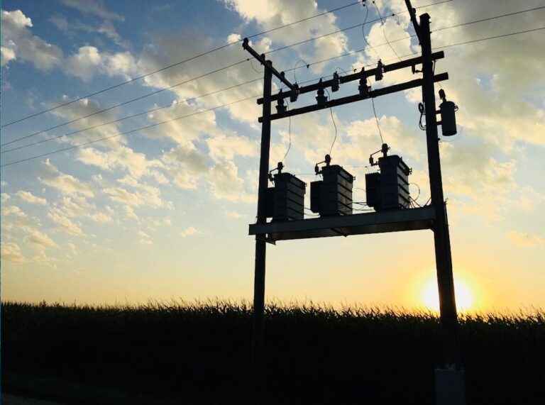 5 Applications for AMSC's VVO - Power Sales Group